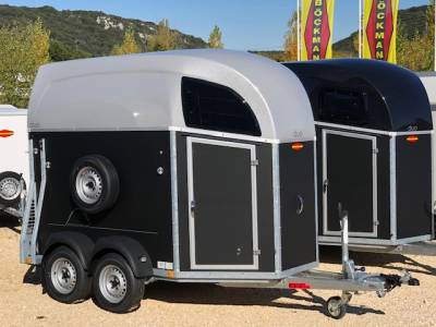 Vans chevaux Bockmann 2 Chevaux à vendre | Equirodi France